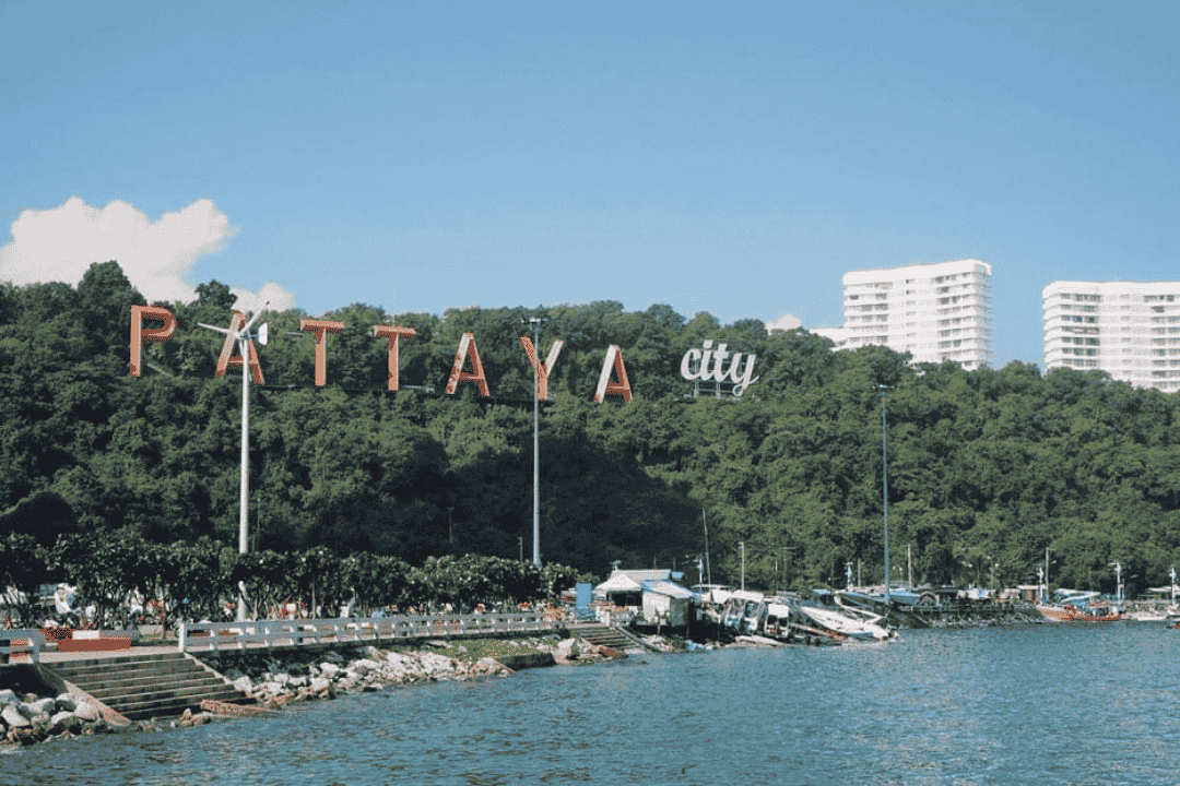 Pattaya vs Phuket: Mana yang Lebih Cocok untuk Liburanmu?